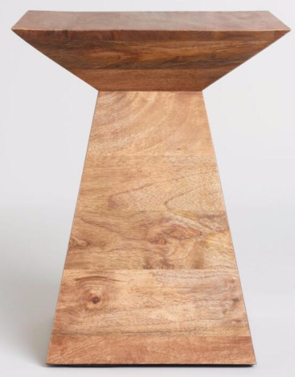 Pawn wood side table – Bay Area Props